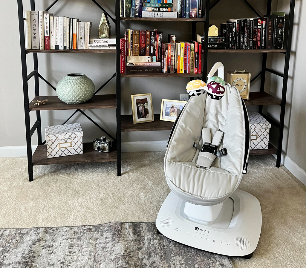 mamaRoo® 4 elektrische 3D-Babywippe